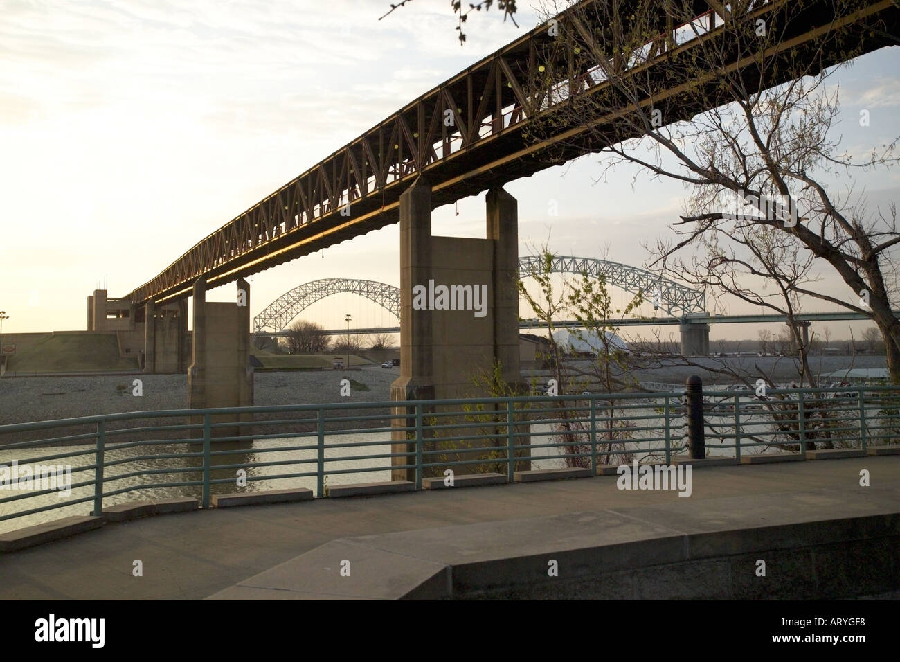 Mississippi River Bridge, Memphis, Tennessee Stock Photo - Alamy