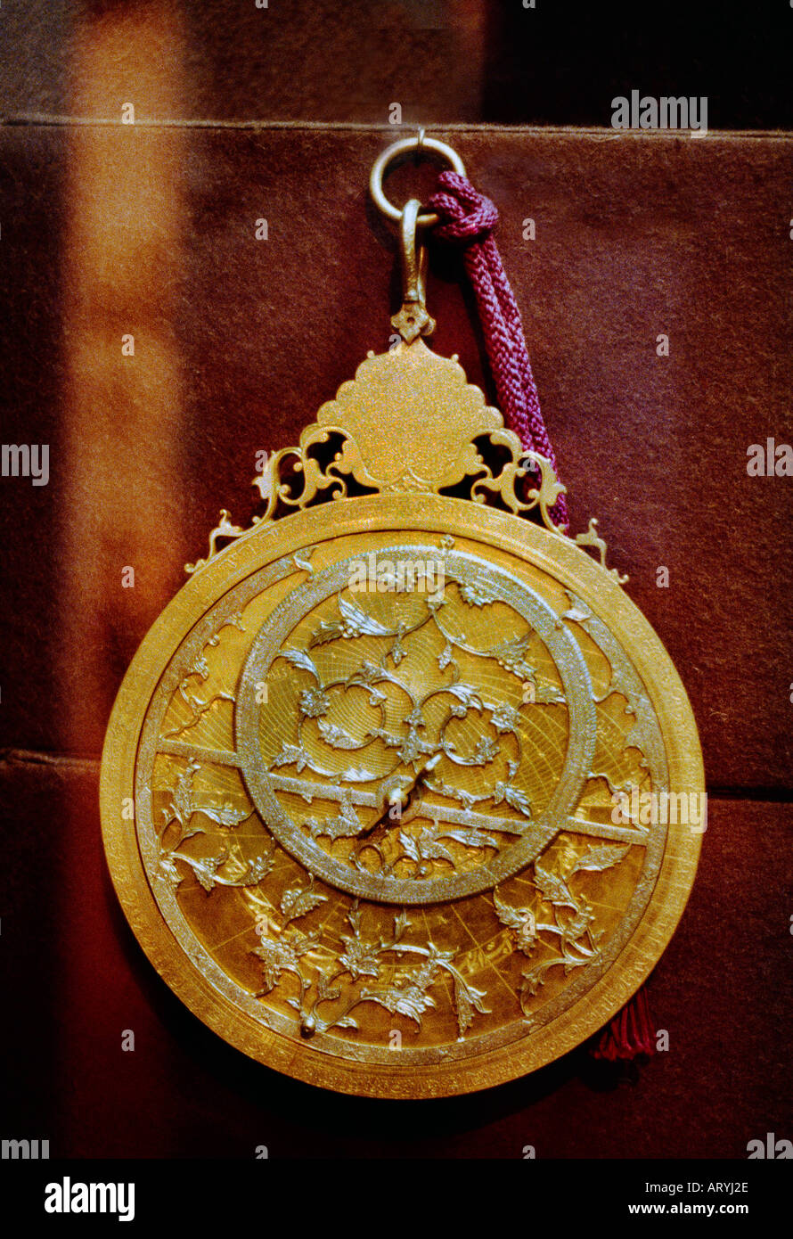 Astrolabe islamic hi-res stock photography and images - Alamy