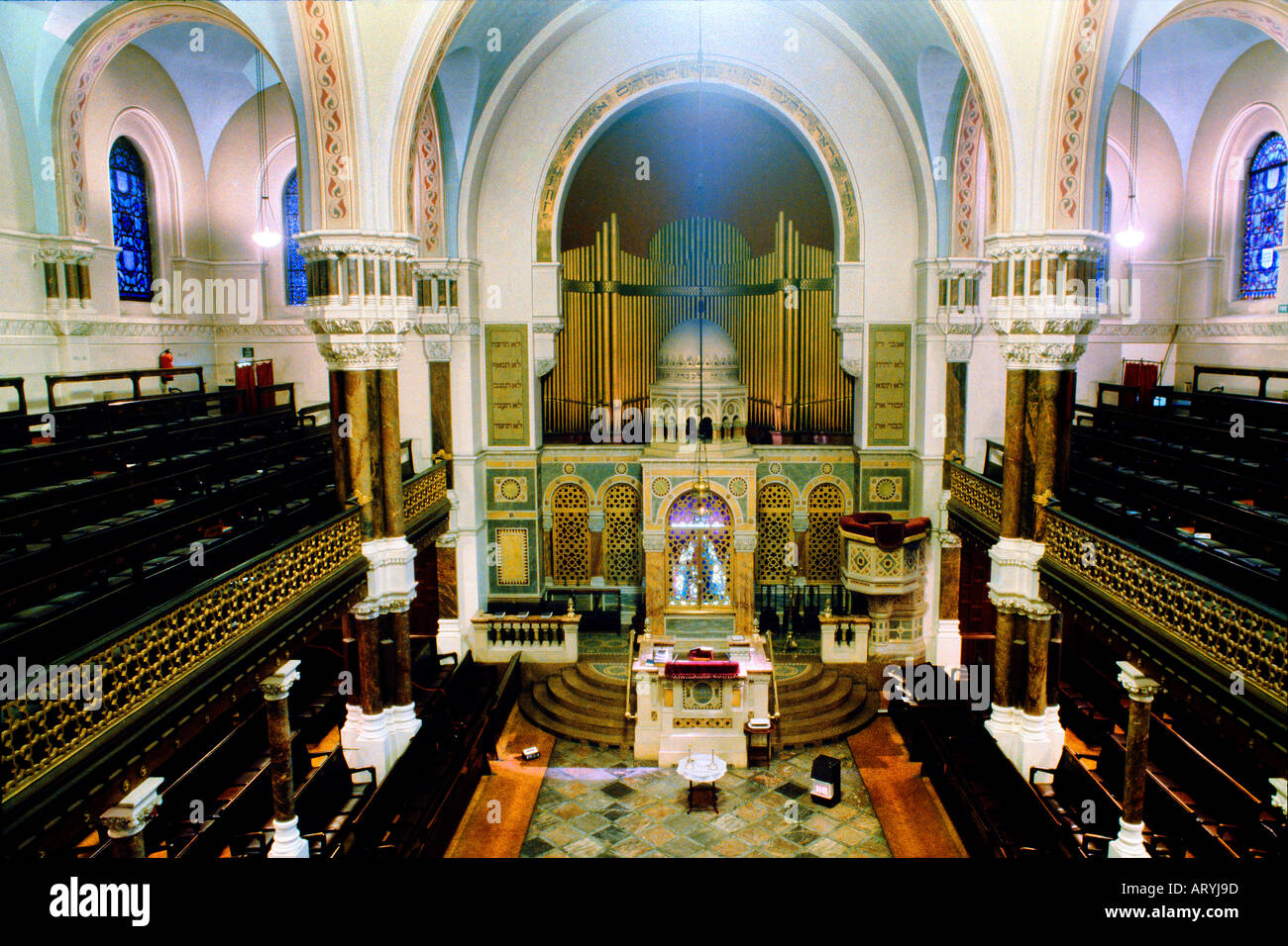 West London Synagogue Interior Stock Photo: 5273244 - Alamy