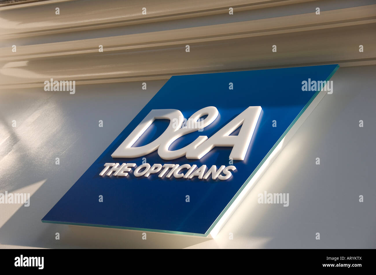 Optician england hi-res stock photography and images - Alamy