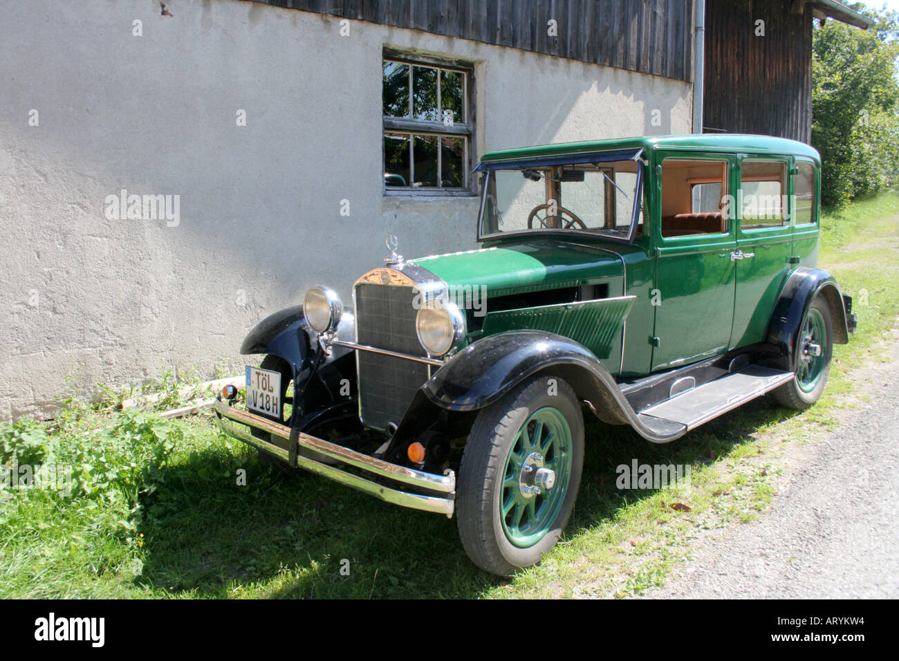 Old mercedes car hi-res stock photography and images - Alamy