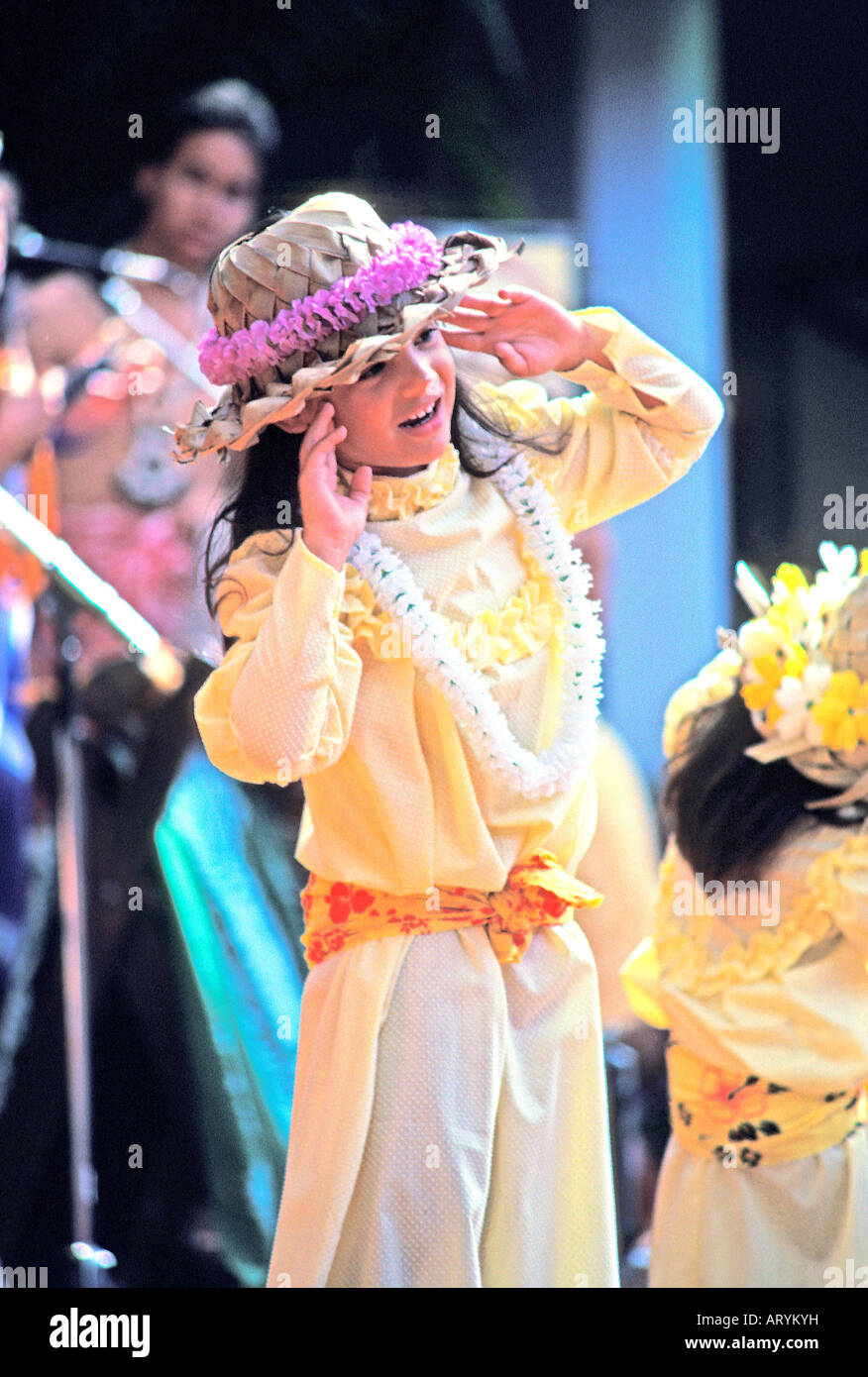 EDITORIAL ONLY. "Keiki" (child) performing hula at Ala Moana Center ...