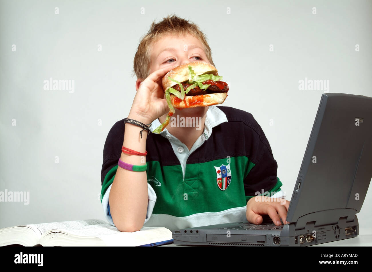 Child hamburger laptop hi-res stock photography and images - Alamy