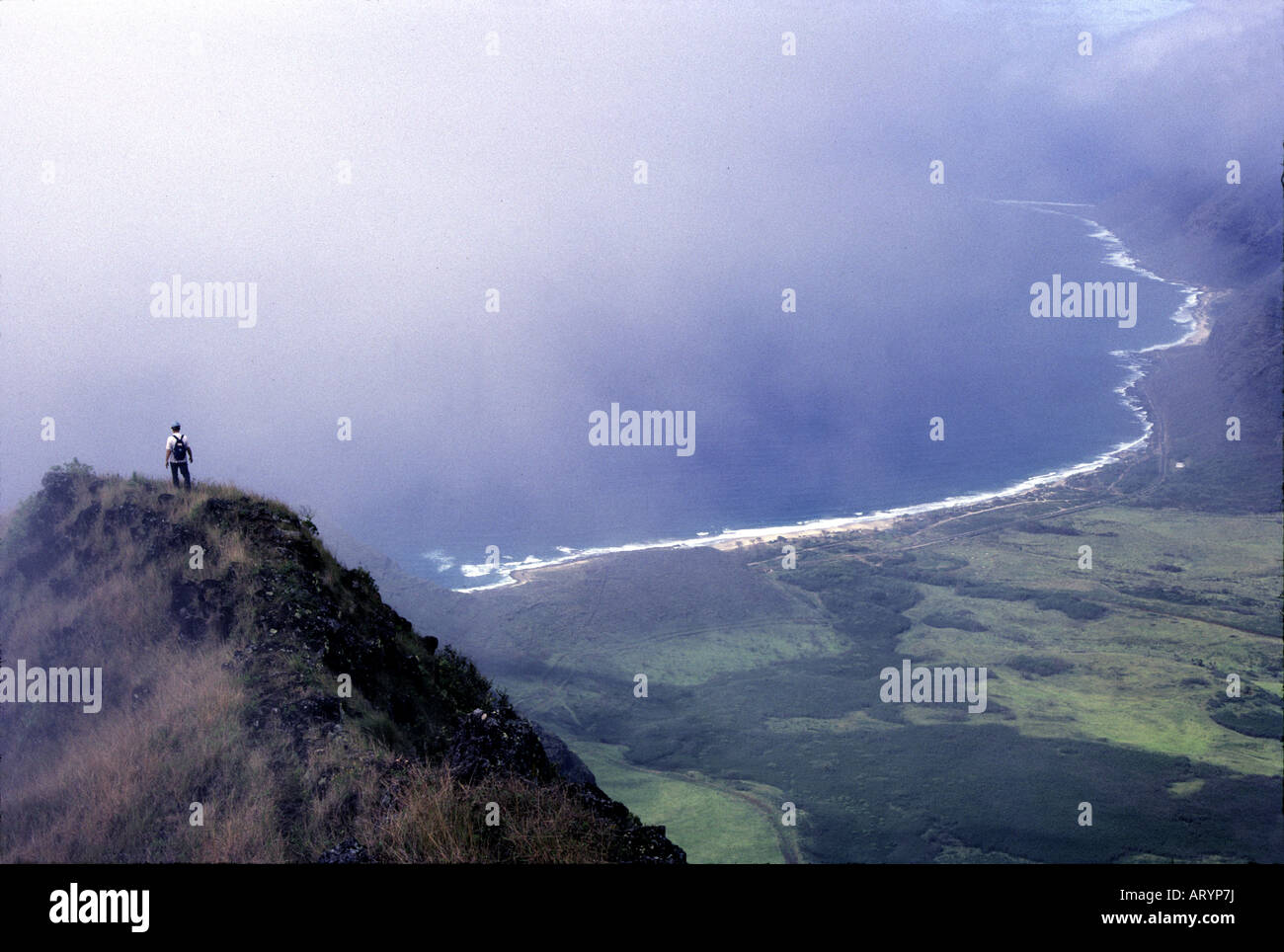 Narrow ridge hi-res stock photography and images - Alamy