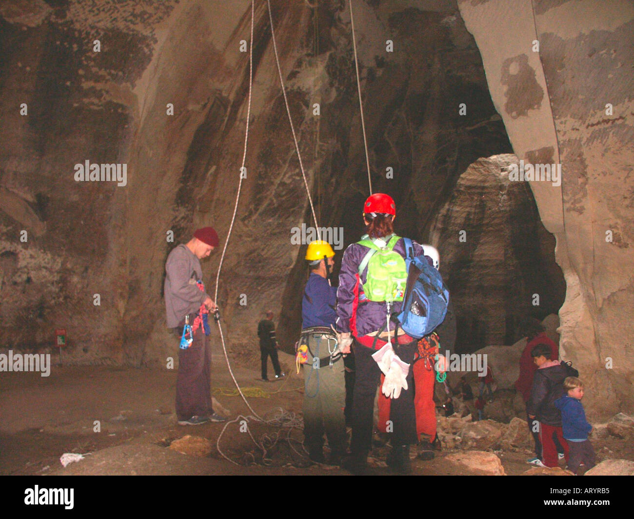 Abseil cave hi-res stock photography and images - Alamy
