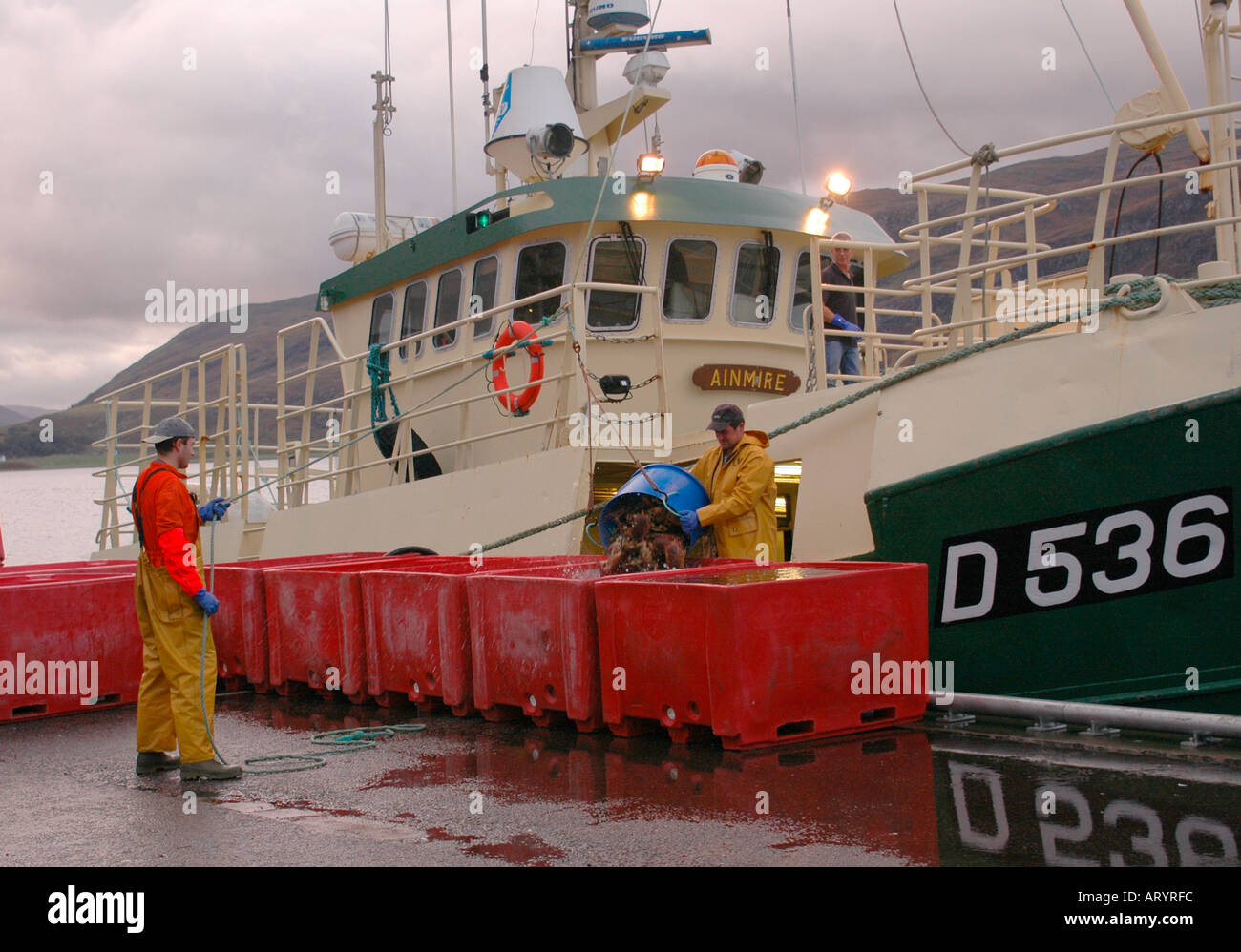 Fishing fishermen sea boat vessel crab fish hi-res stock photography ...