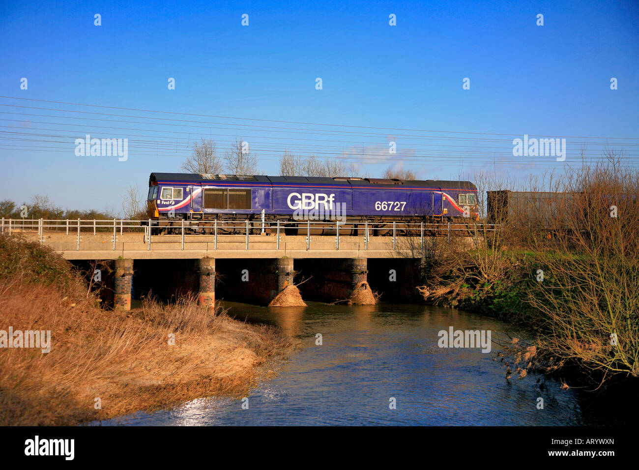 66727 GBRF diesel train in First Capital Connect livery diesel crossing ...