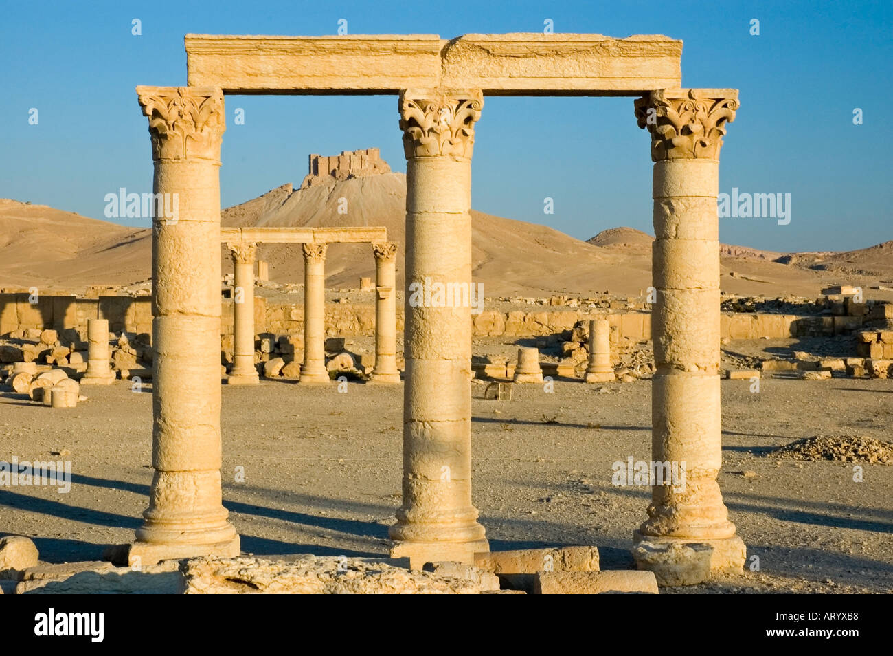 The Arab Castle, Qalaat Ibn Maan, overlooks the ruins of ancient Tadmor ...