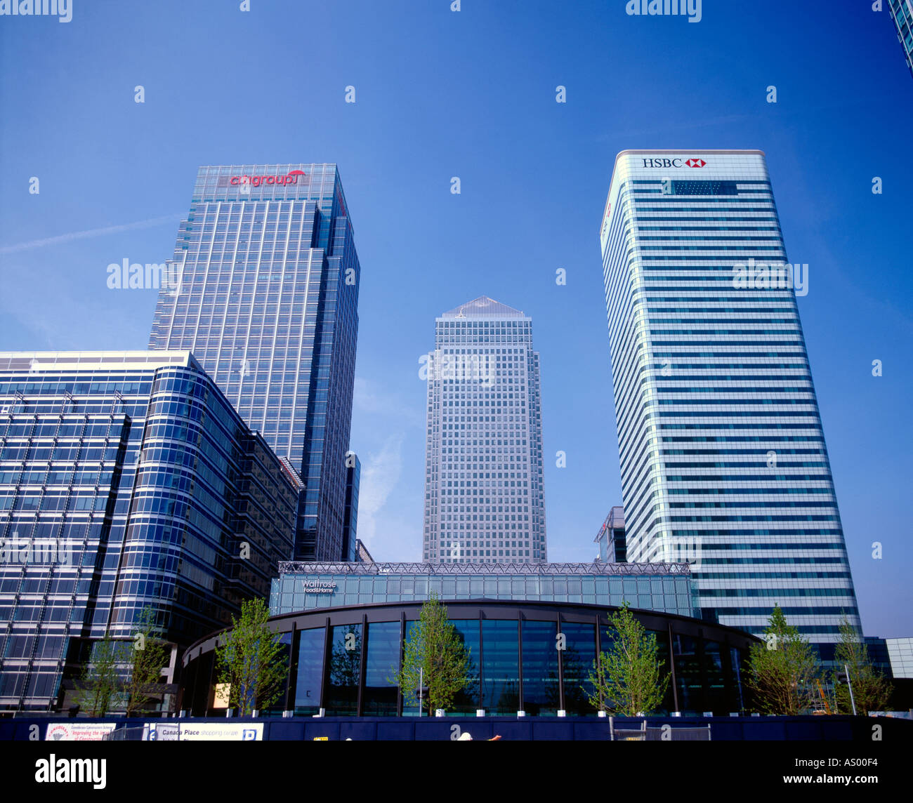 London England Docklands HSBC Citicorp Waitrose Buildings Canary Wharf Tower Stock Photo - Alamy