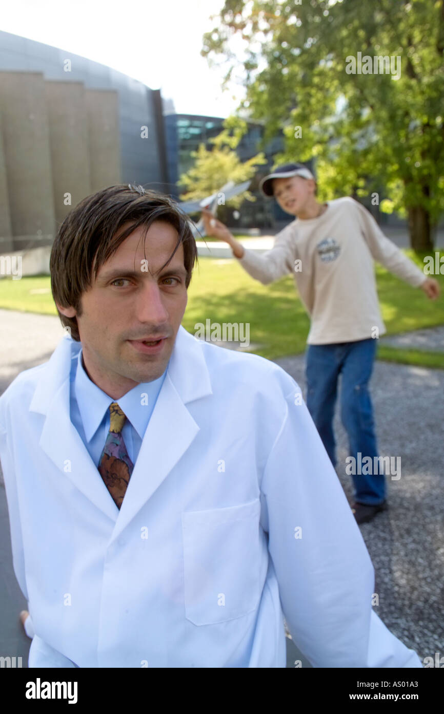 Man wearing smock hi-res stock photography and images - Alamy