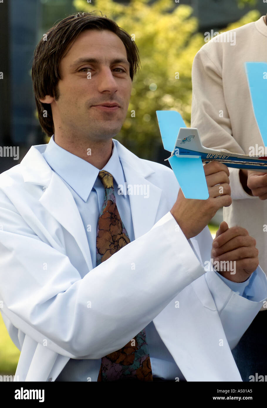 Man wearing smock hi-res stock photography and images - Alamy