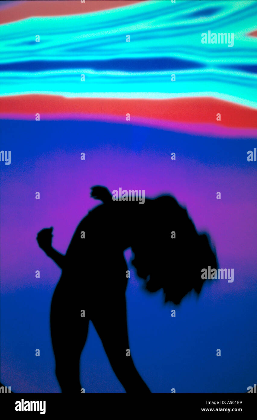 James bond silhouette hi-res stock photography and images - Alamy