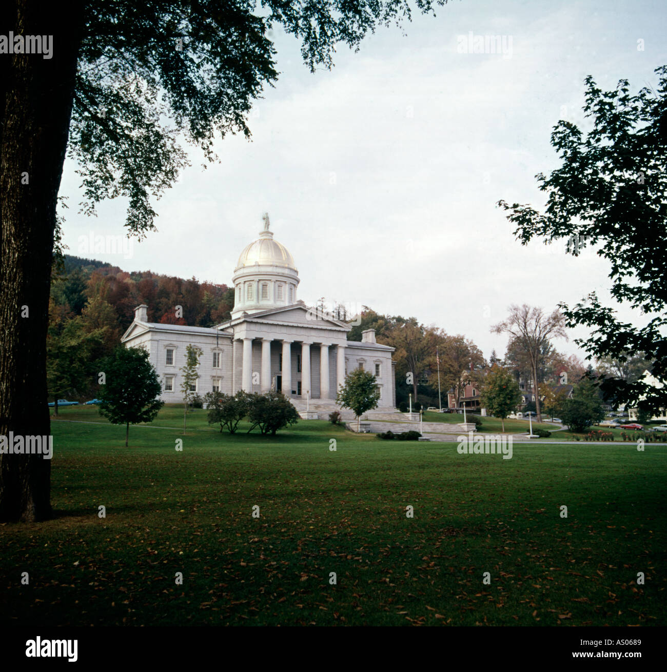 Structure with columns hi-res stock photography and images - Alamy