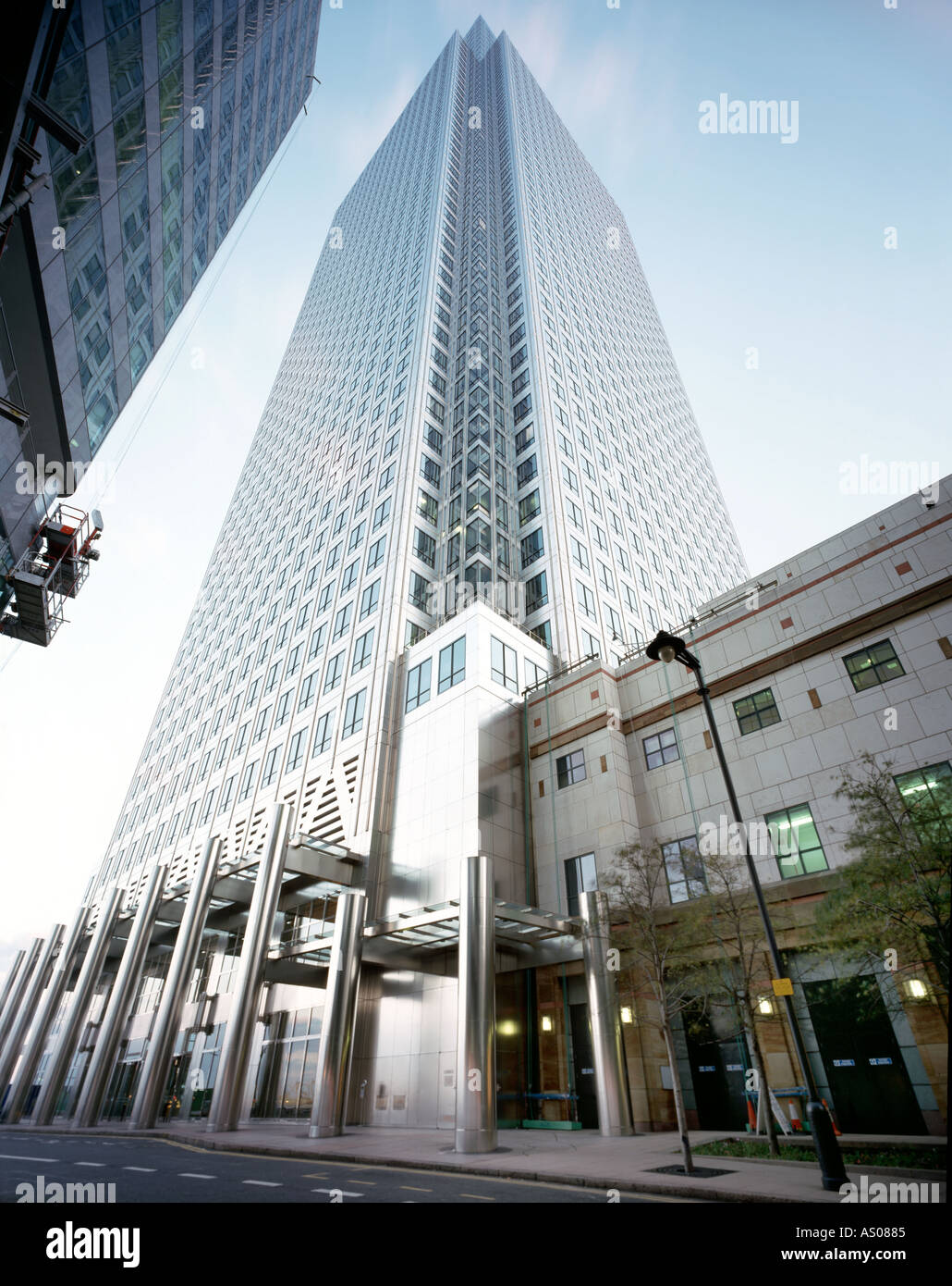 One Canada Square Canary Wharf Stock Photo - Alamy