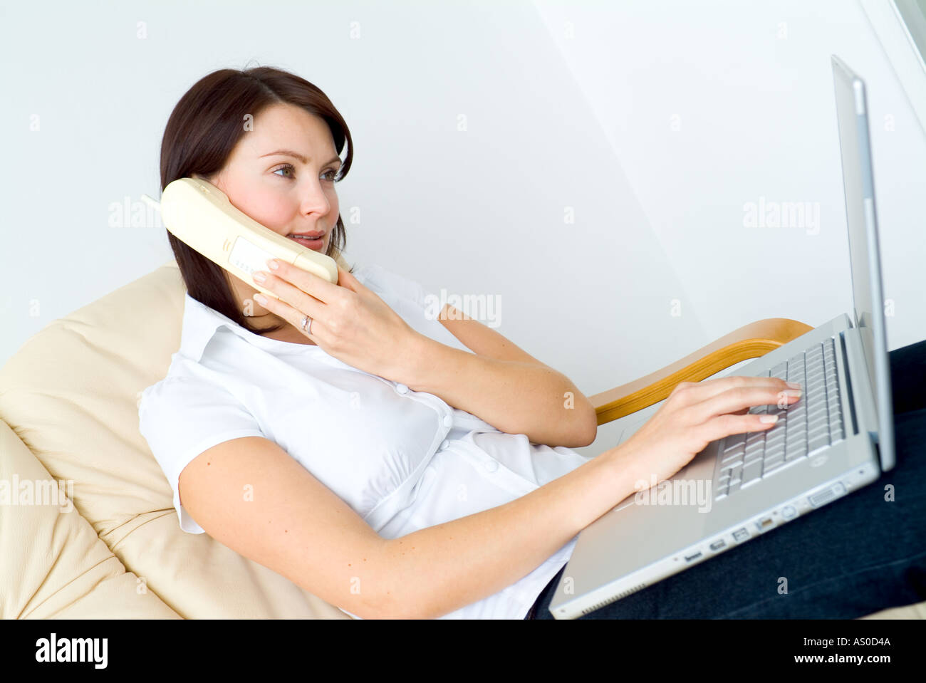 Banking account phone hi-res stock photography and images - Alamy