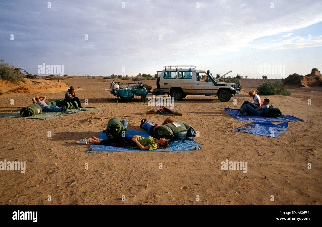camping out at lake Frome South Australia Stock Photo - Alamy