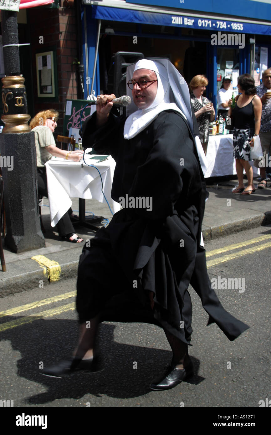 Nun singing hi-res stock photography and images - Alamy