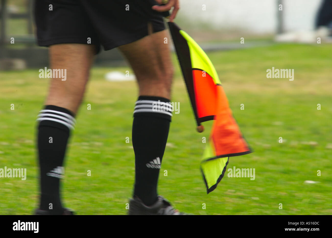 FOOTBALL FUTBOL SOCCER REFEREE FLAG Stock Photo - Alamy