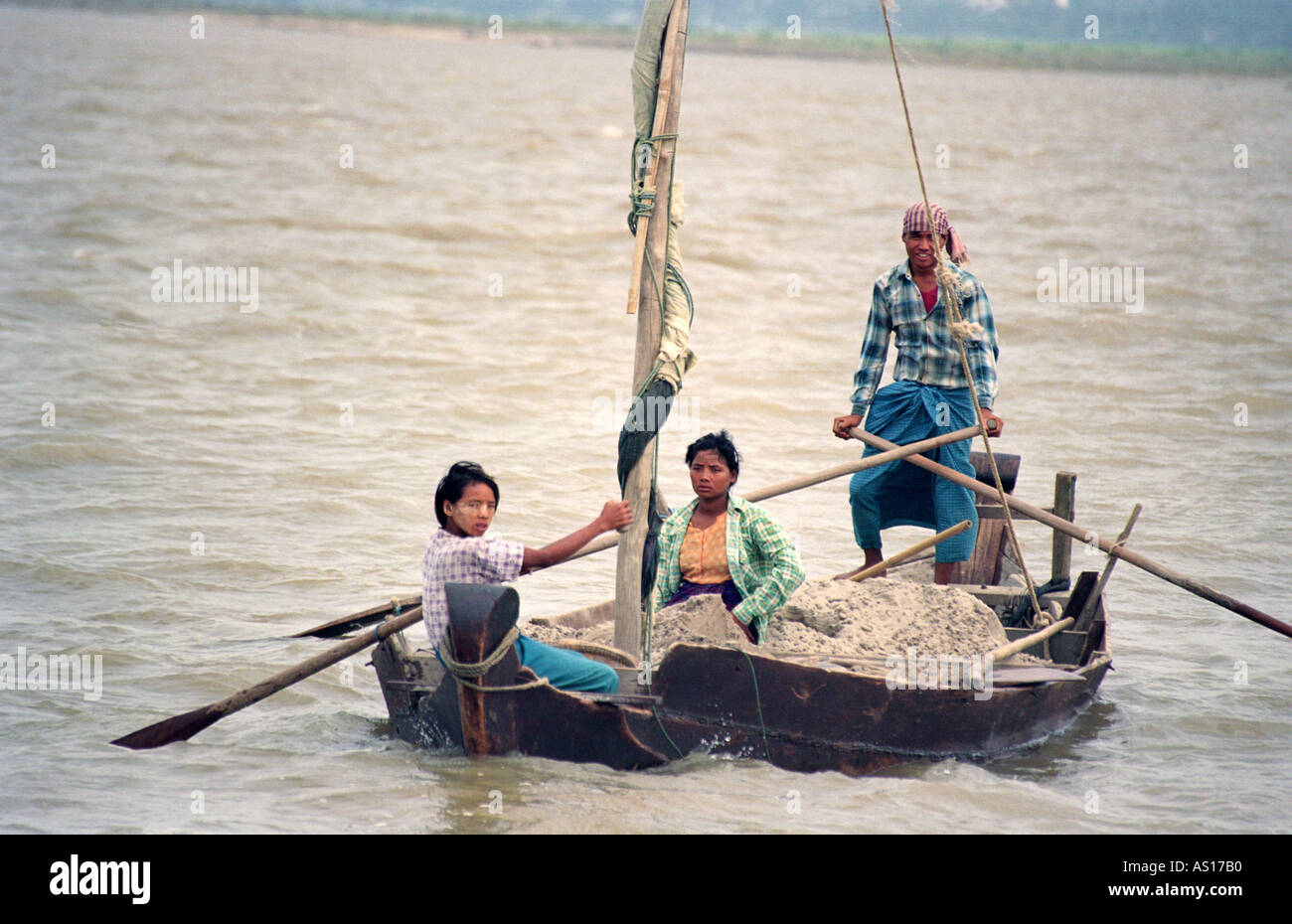 Burma Myanmar Boating Along The Ayeyarwady River Stock Photo - Alamy