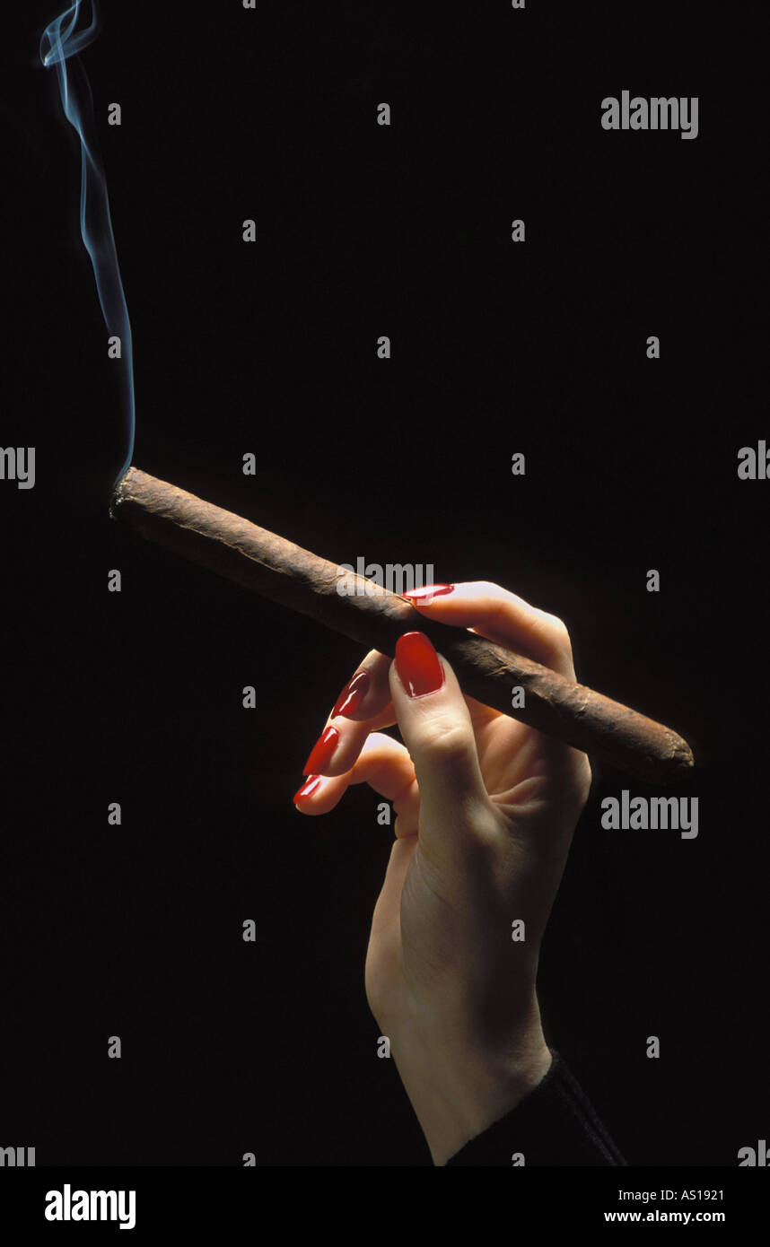 Black woman smoking cigar hi-res stock photography and images - Alamy