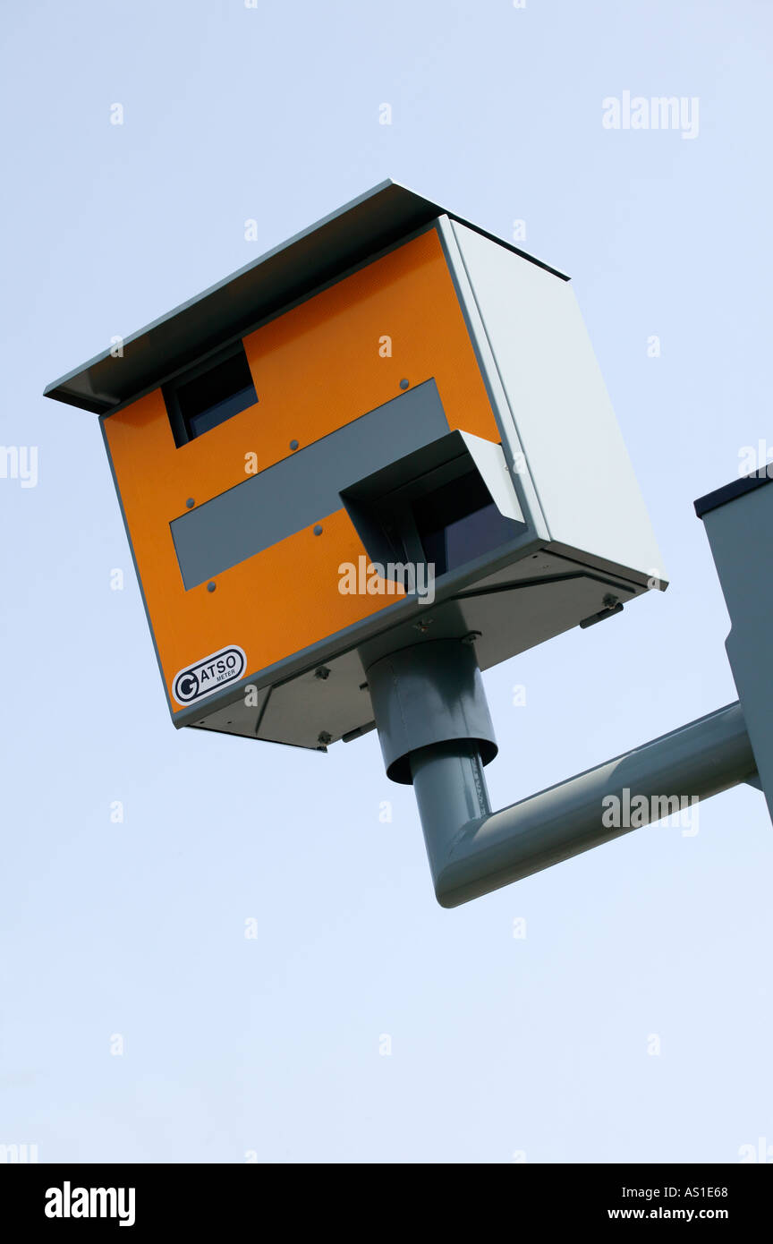 YELLOW GATSO ROAD TRAFFIC SPEED CAMERA Stock Photo - Alamy