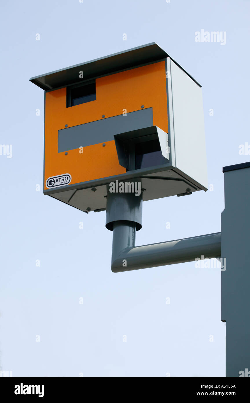 Traffic speed camera hi-res stock photography and images - Alamy