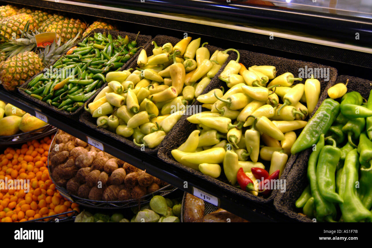 Supermarket vegetable display Portland Oregon USA Stock Photo - Alamy