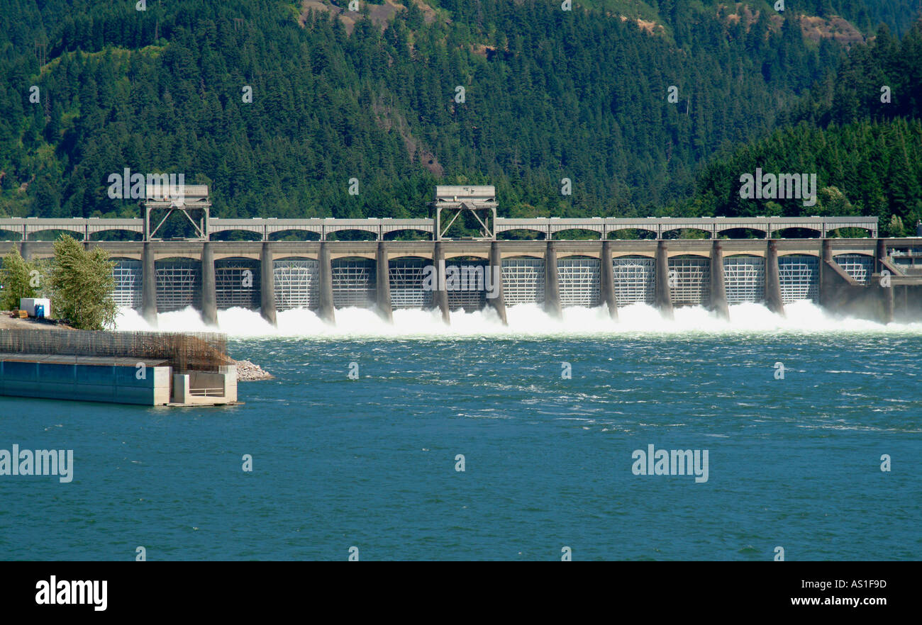 Bonneville hydroelectric dam hi-res stock photography and images - Alamy