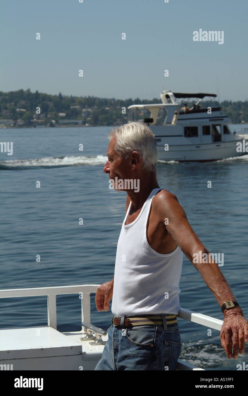 Deck hand deckhand hi-res stock photography and images - Alamy
