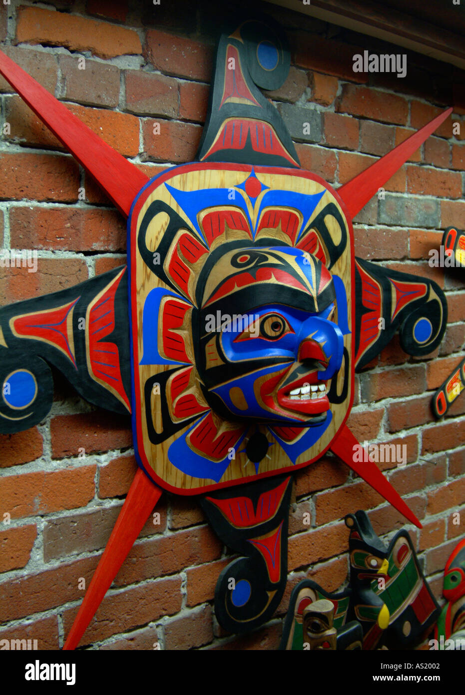 Native american indian mask hi-res stock photography and images - Alamy