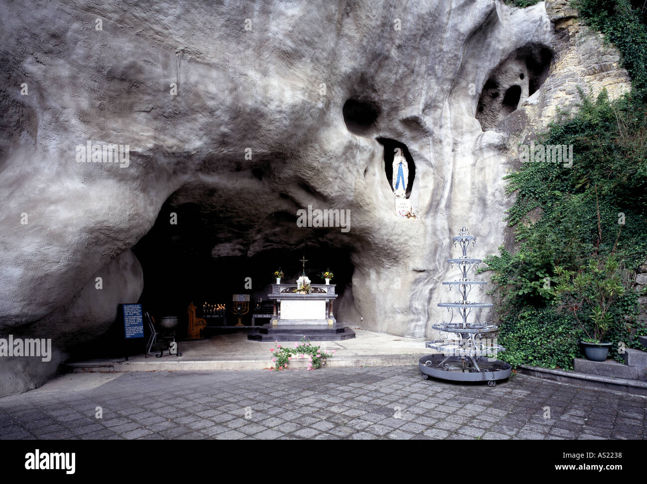 Valkenburg cave hi-res stock photography and images - Alamy