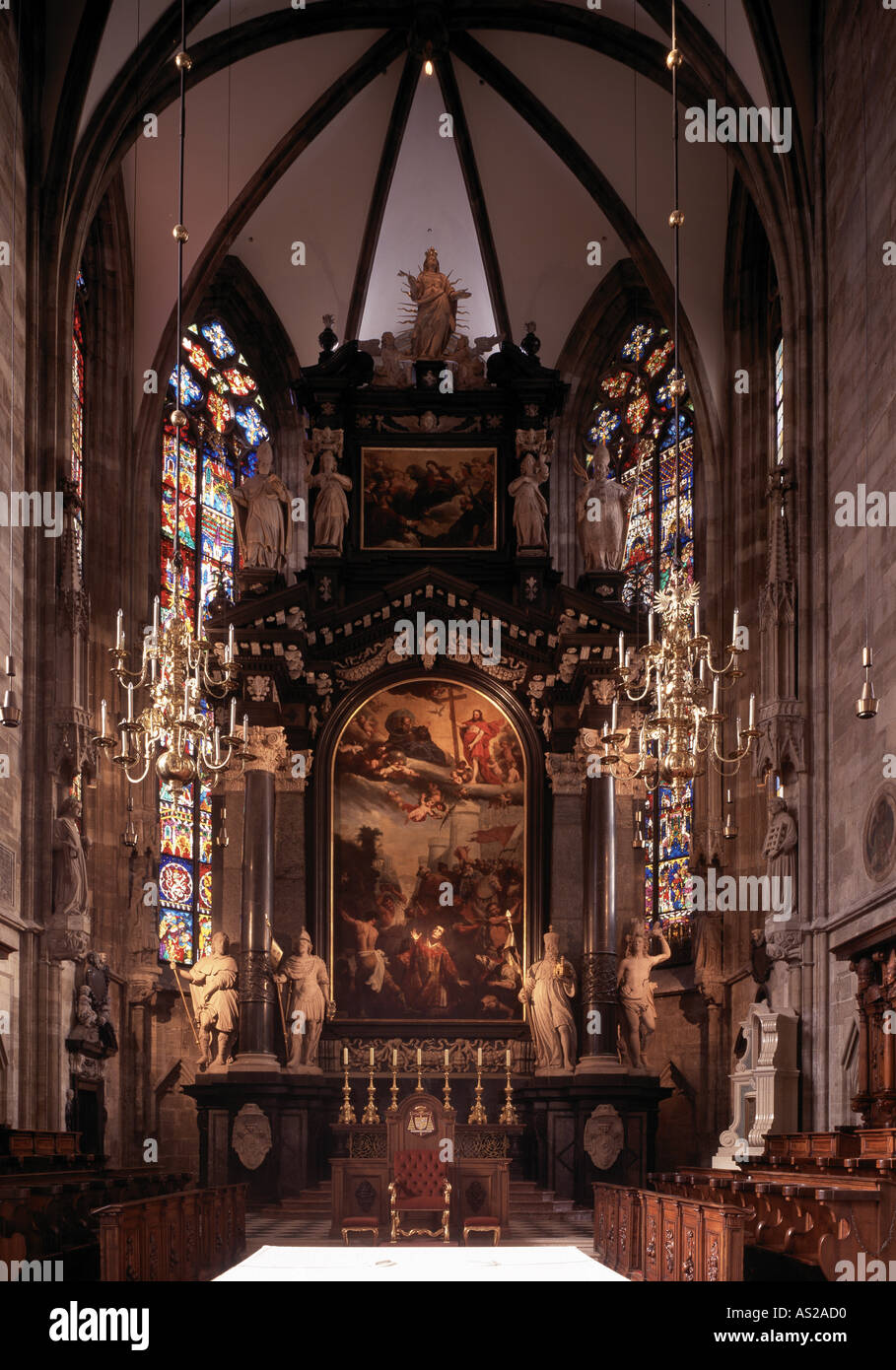 Wien stephansdom altar hi-res stock photography and images - Alamy