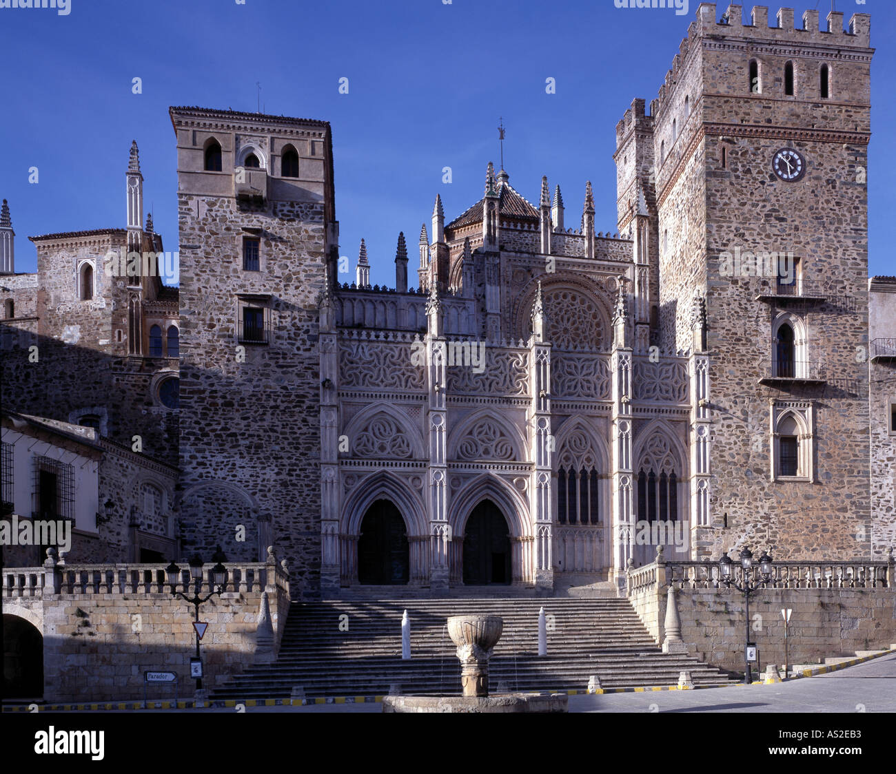 Guadalupe, Real Monasterio de la Virgen,, Klosterfassade Stock Photo ...