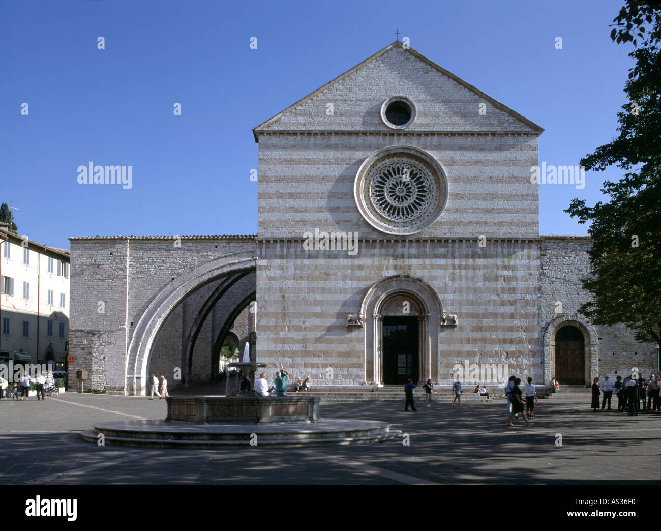 Assisi, Santa Chiara, Kirche Stock Photo - Alamy