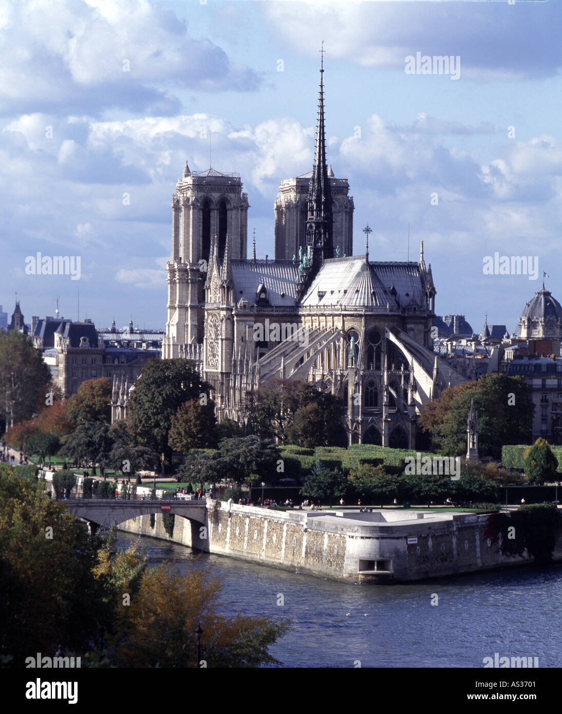 Paris, Notre-Dame, Süd-Ost-Ansicht Stock Photo - Alamy