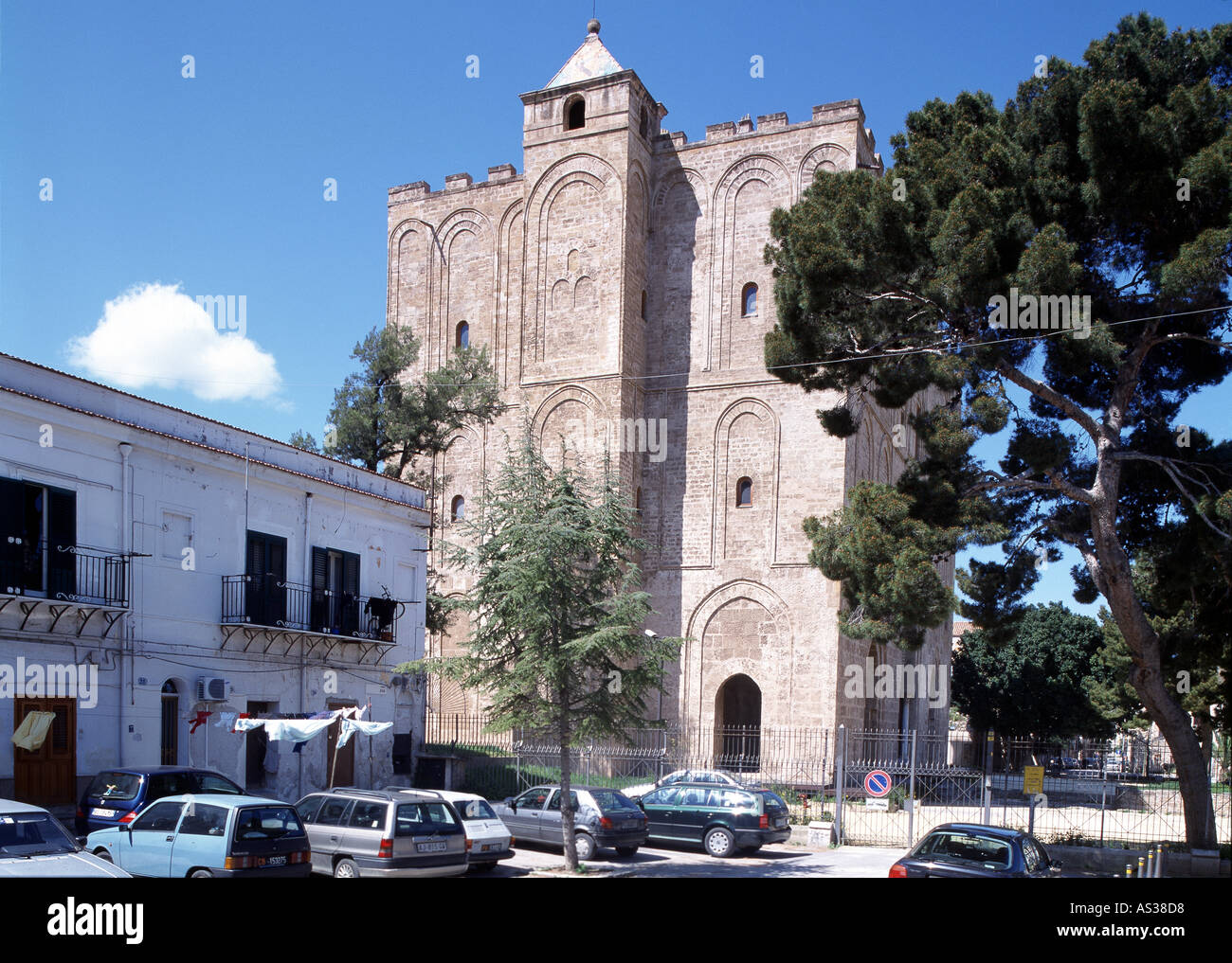 Zisa Palace High Resolution Stock Photography and Images - Alamy