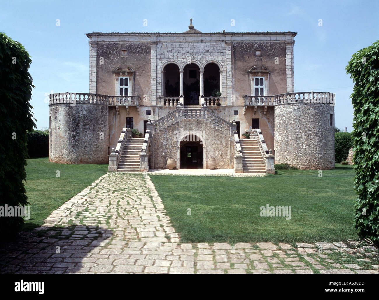 Puglia conversano castle hi-res stock photography and images - Alamy