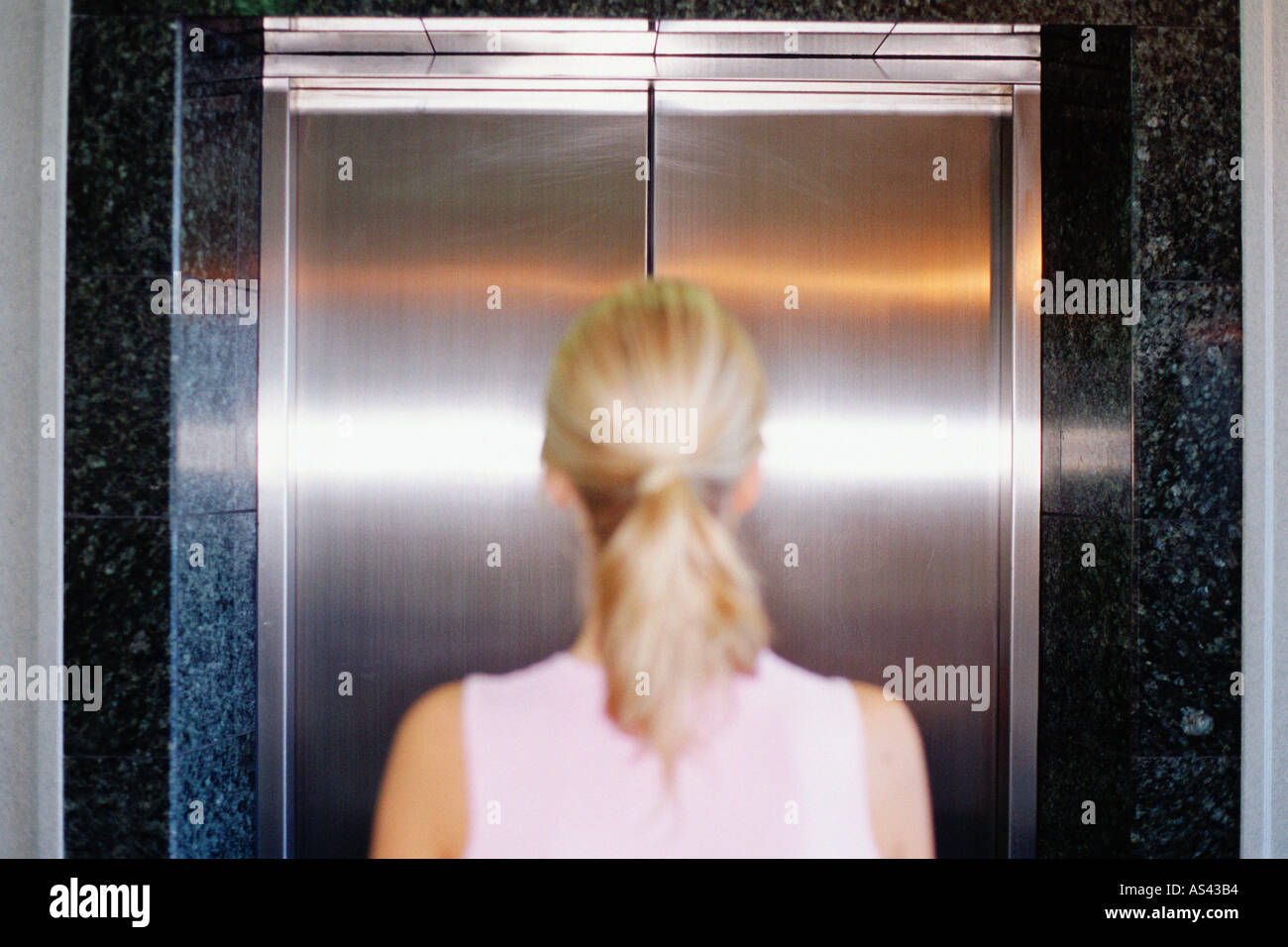 Lift front hi-res stock photography and images - Alamy