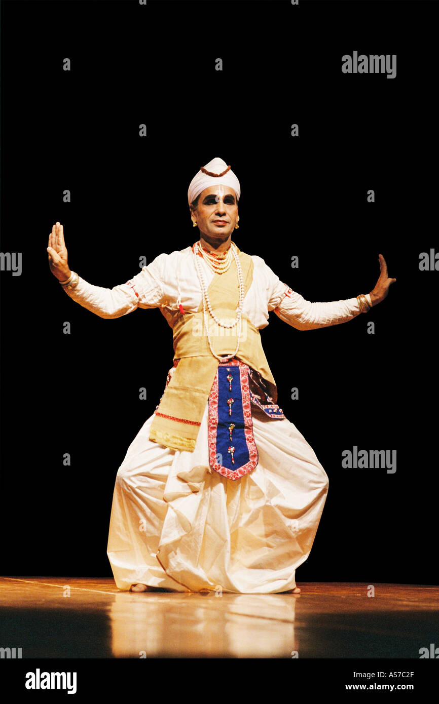 Sattriya dance hi-res stock photography and images - Alamy