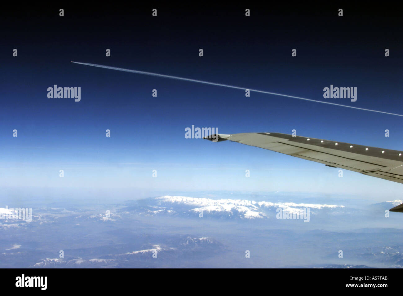 Go fly plane hi-res stock photography and images - Alamy