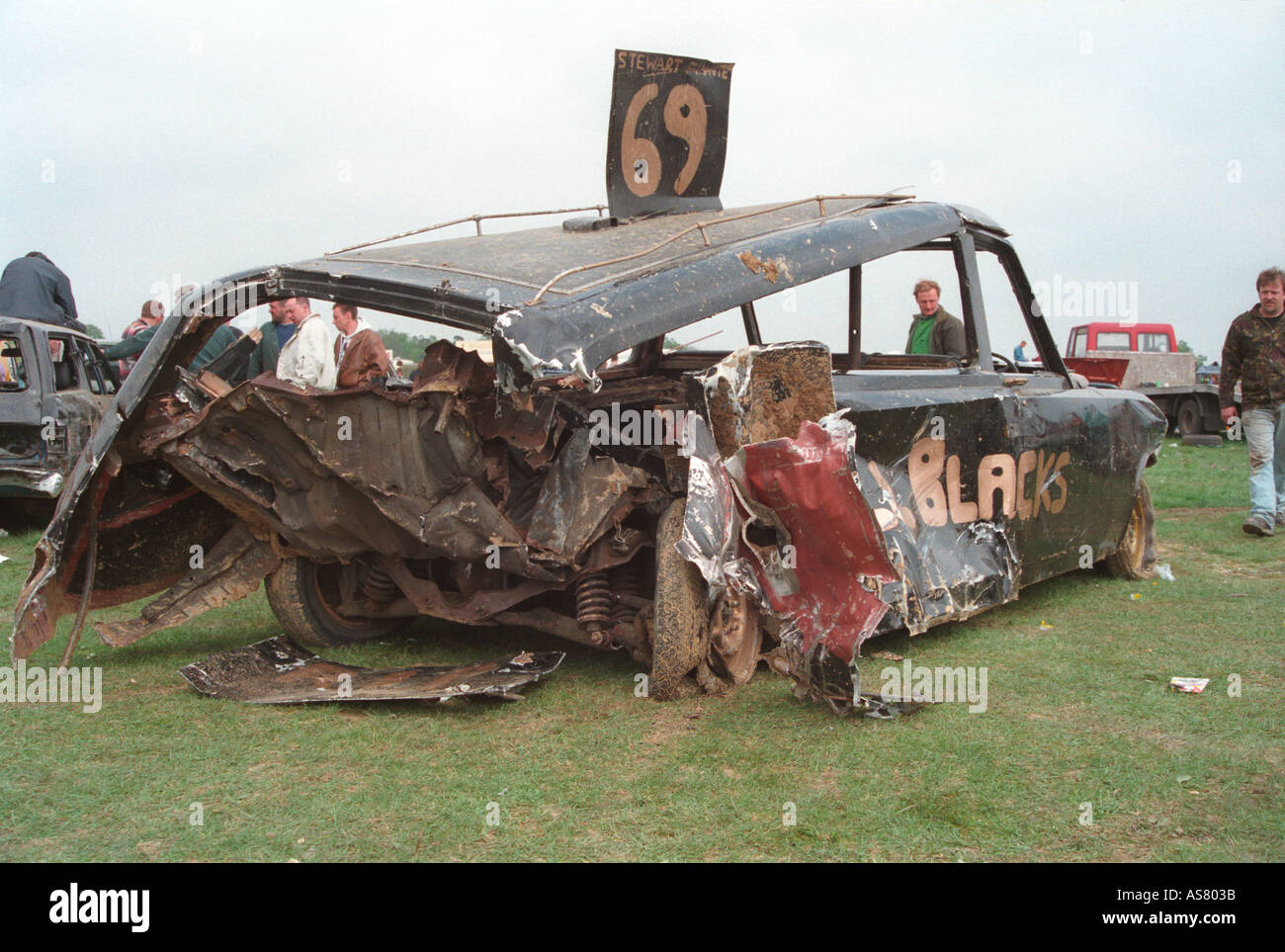 daimler hearse after being banger raced jaguar ds420 banger racing ...