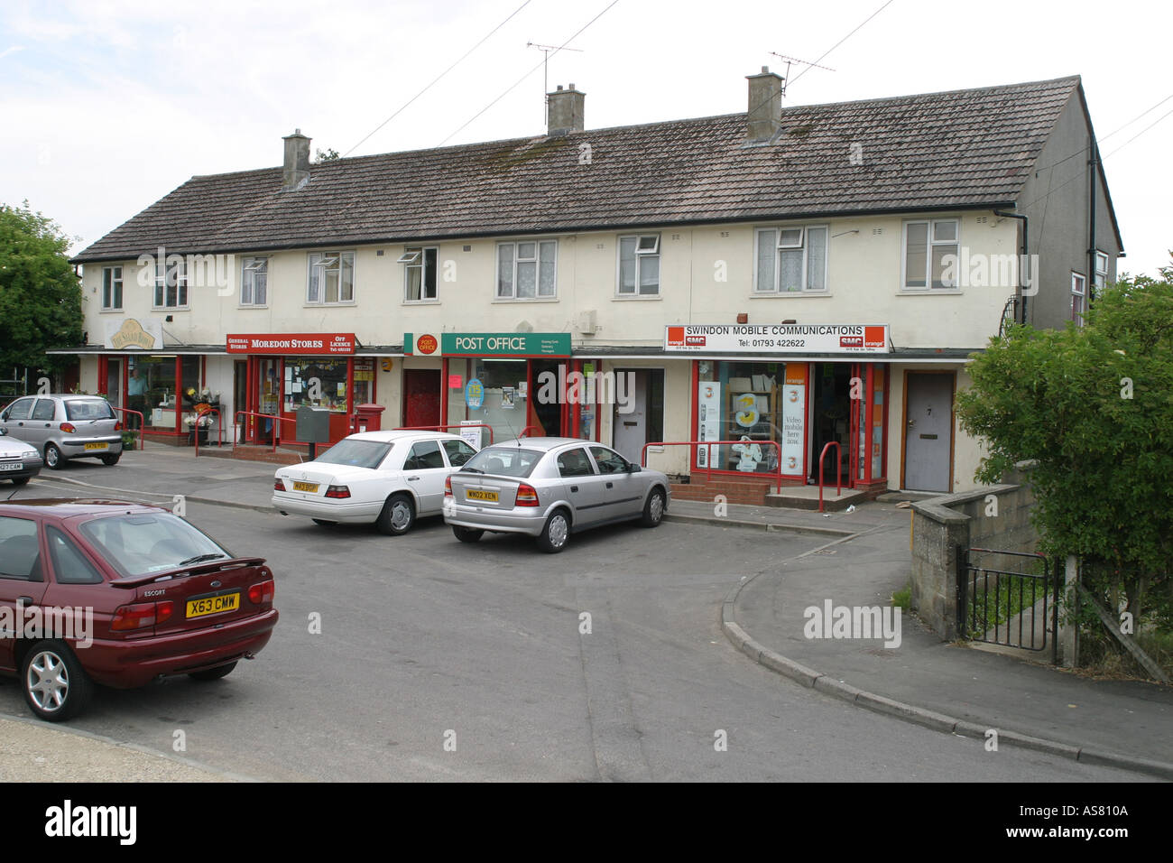 Terraced stores hi-res stock photography and images - Alamy