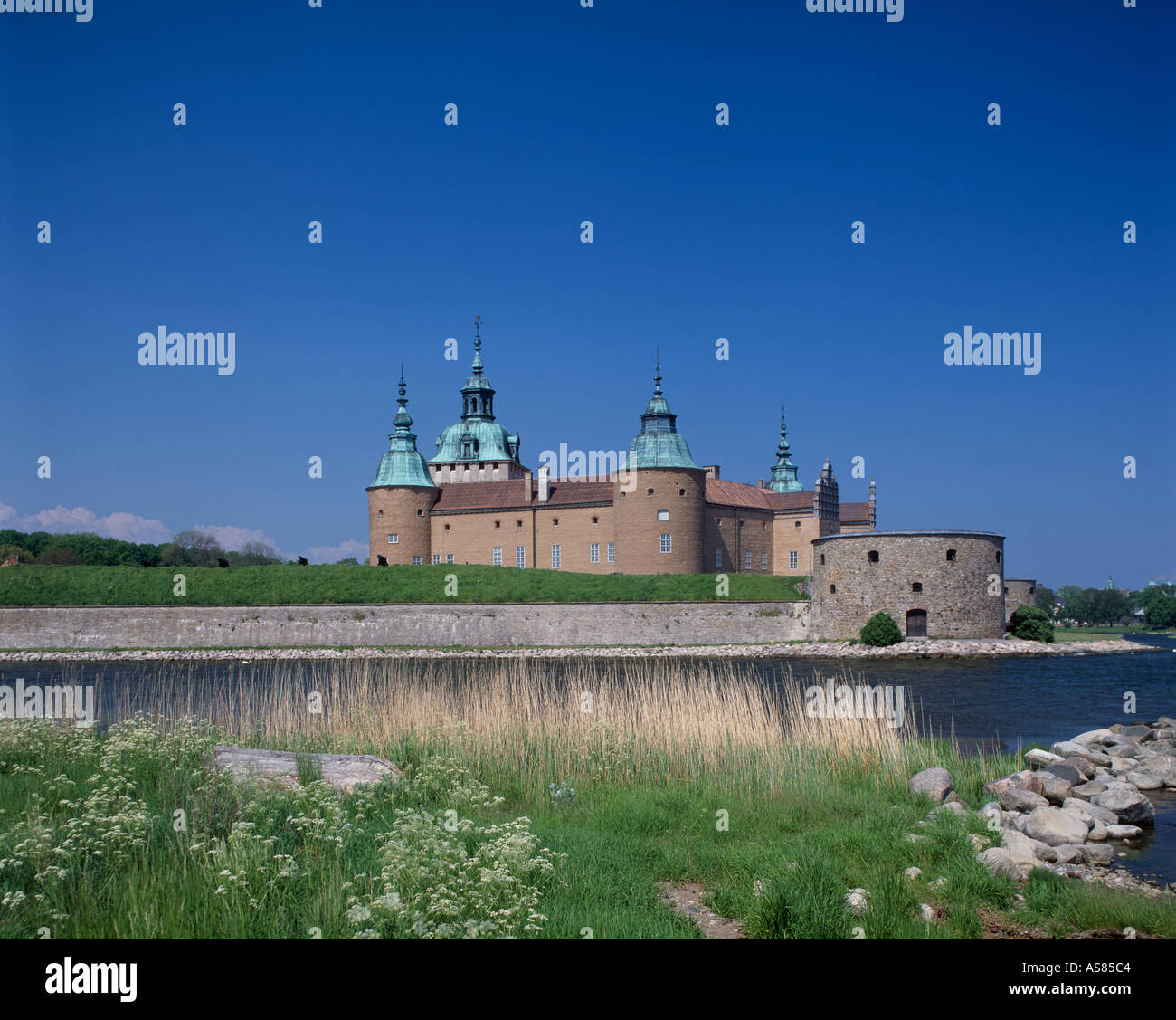 Kalmar castle sweden hi-res stock photography and images - Alamy