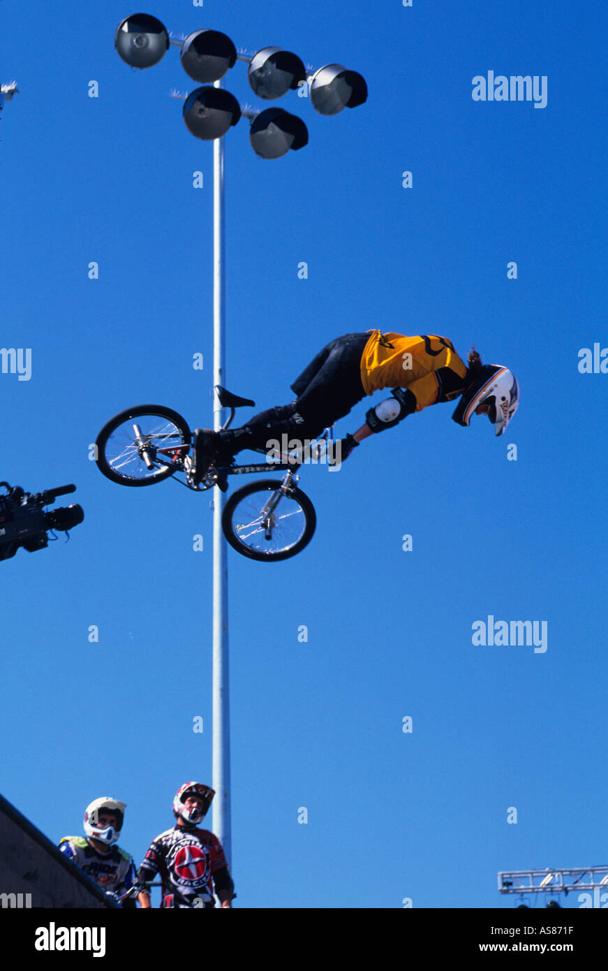 Halfpipe bike hi-res stock photography and images - Alamy