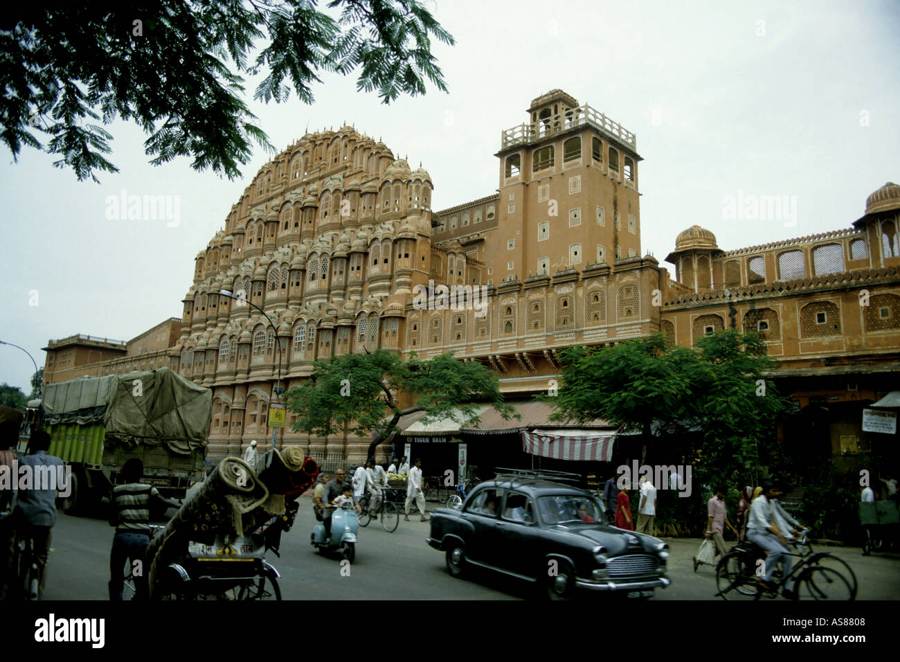 India Rajasthan Jaipur Winter Palace Hawa Mahal Palace Of The Winds ...