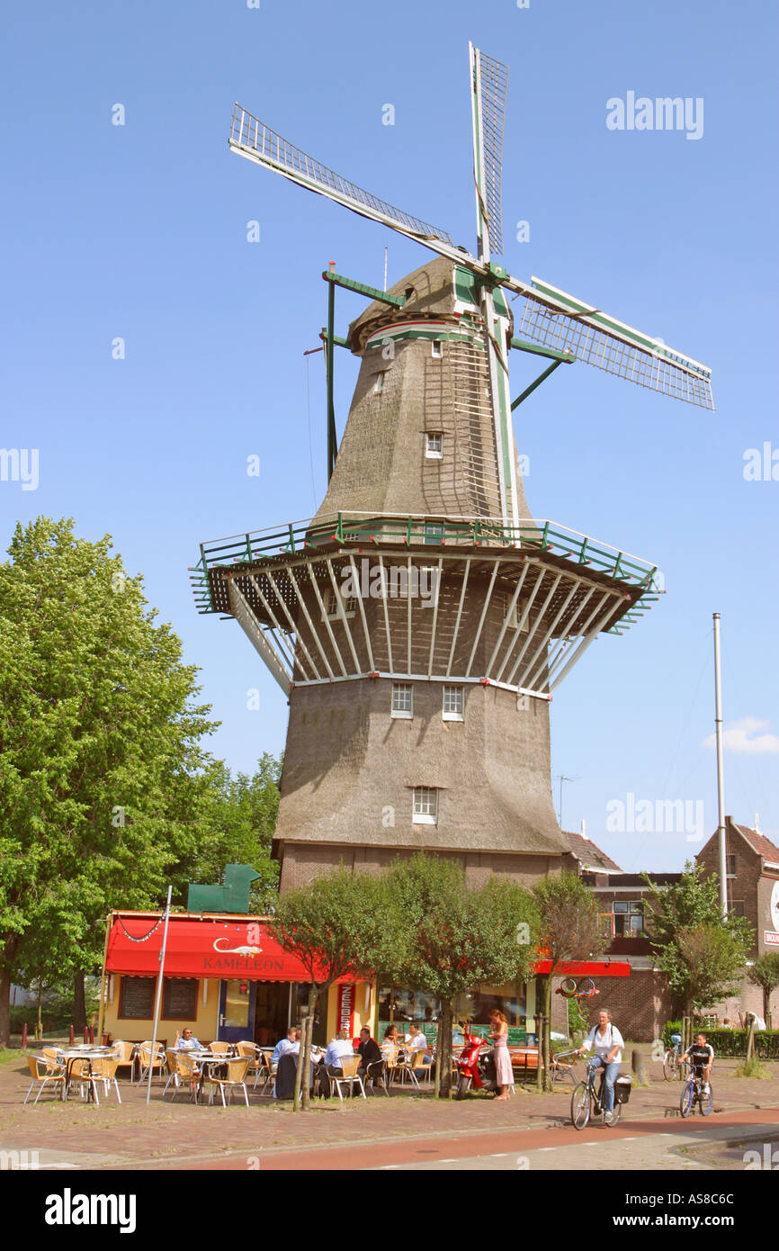 Holland de gooyer windmill hi-res stock photography and images - Alamy