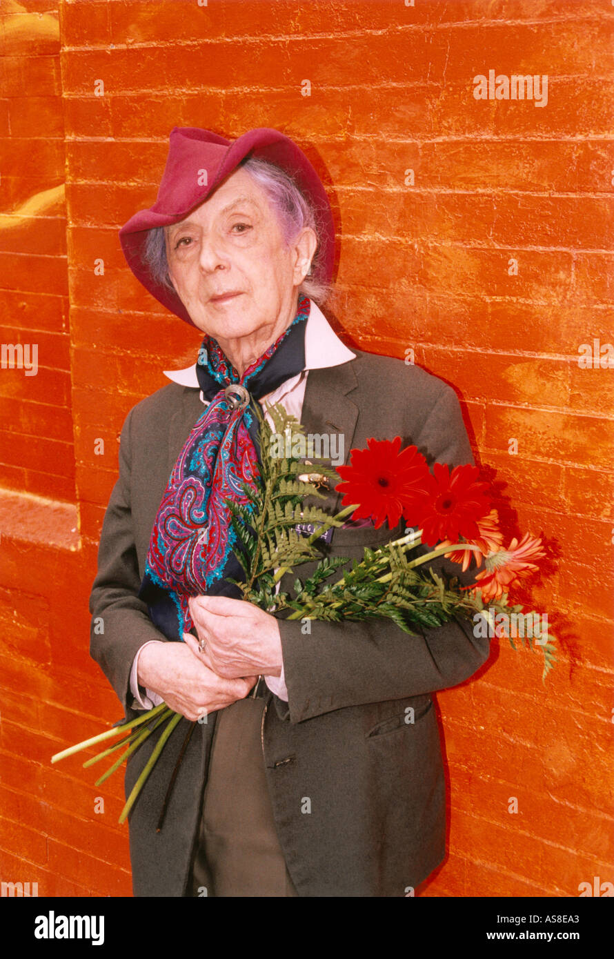 Quentin crisp hi-res stock photography and images - Alamy