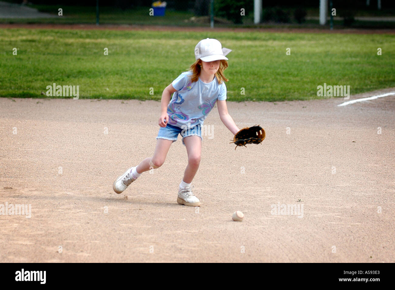 Teaching children about baseball hi-res stock photography and images ...