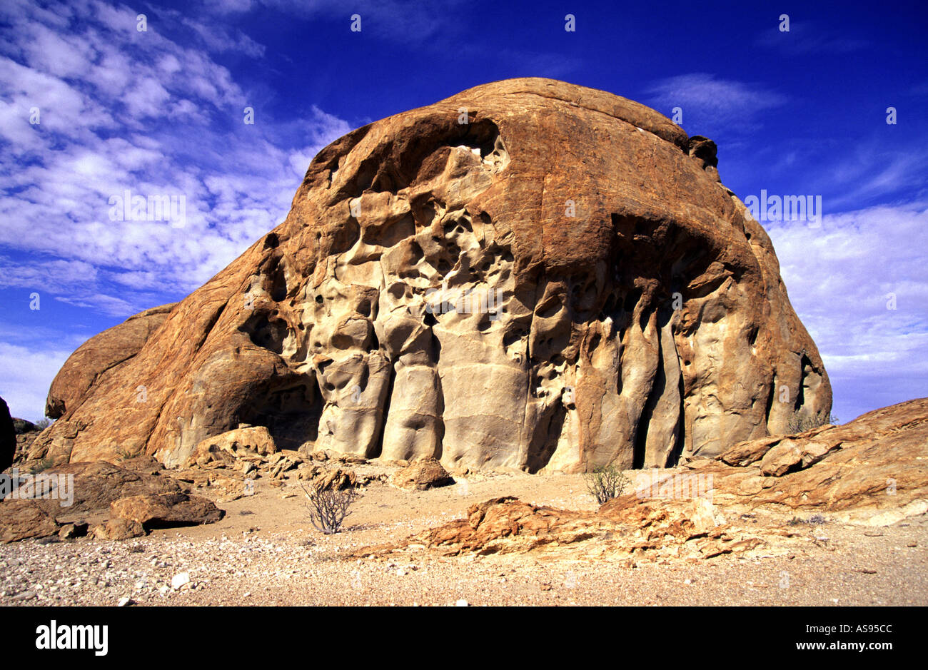 Rocky outcrop in the Namib desert Namibia Stock Photo - Alamy