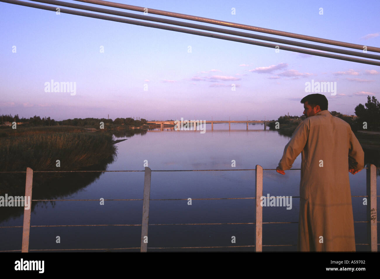 Deir ez zor suspension bridge hi-res stock photography and images - Alamy